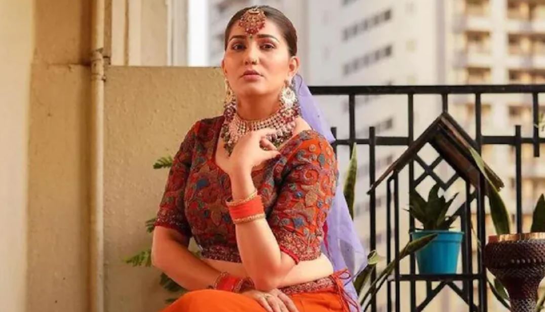 Sapna Choudhary shares her Lehenga Look with fans | सपना चौधरी ने फिर ...