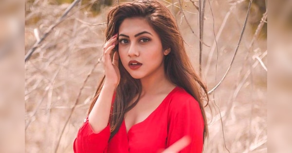 Reem Shaikh shares her bold look in Transparent Dress goes viral on ...