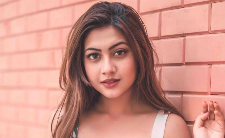 Reem Shaikh gave killer expression in her latest photoshoot see pics ...