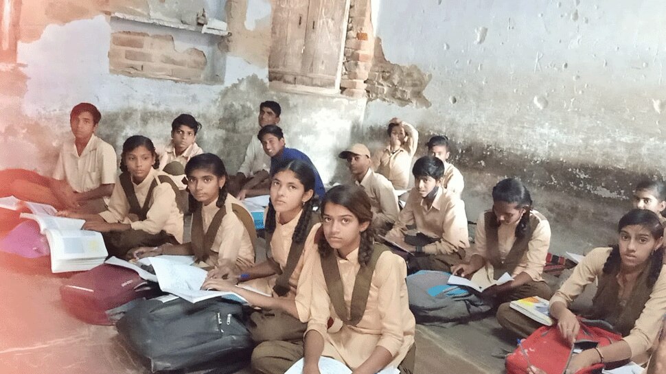 Alert: The roof of the school's dilapidated building can collapse at ...