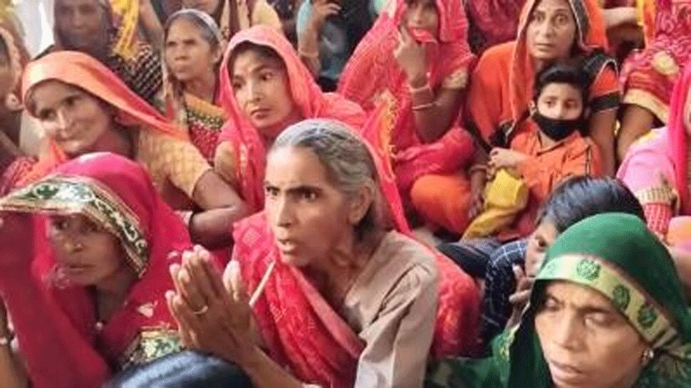 Alwar: People are furious over fencing of temple by army picketing ...