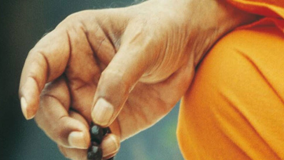 Why not use index finger for chanting mantra this is the real reason ...