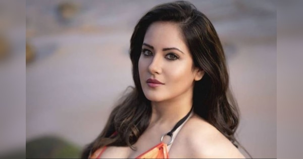 Puja Banerjee shares sizzling photo in green two piece actress gave ...