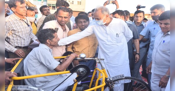 Three day huge Divyang camp ceremony CM Gehlot said that benefits of ...