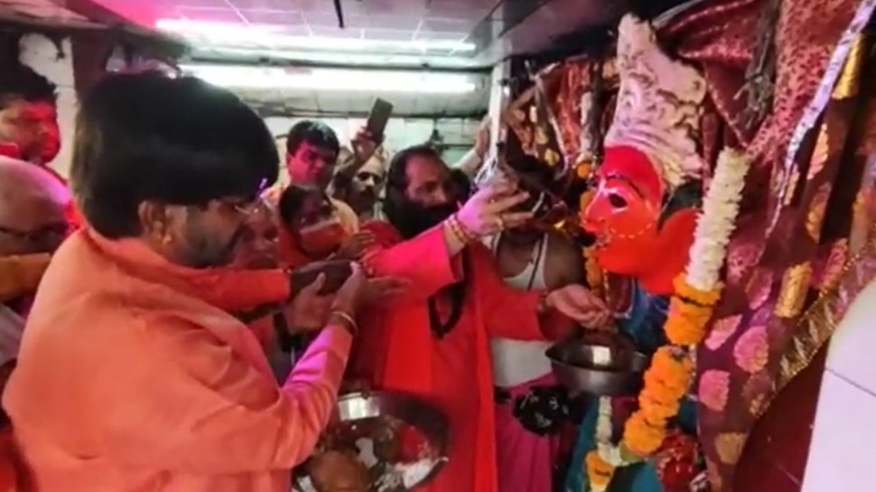 chaubis khamba mandir serve alcohol to devi durga on maha ashtami in ...
