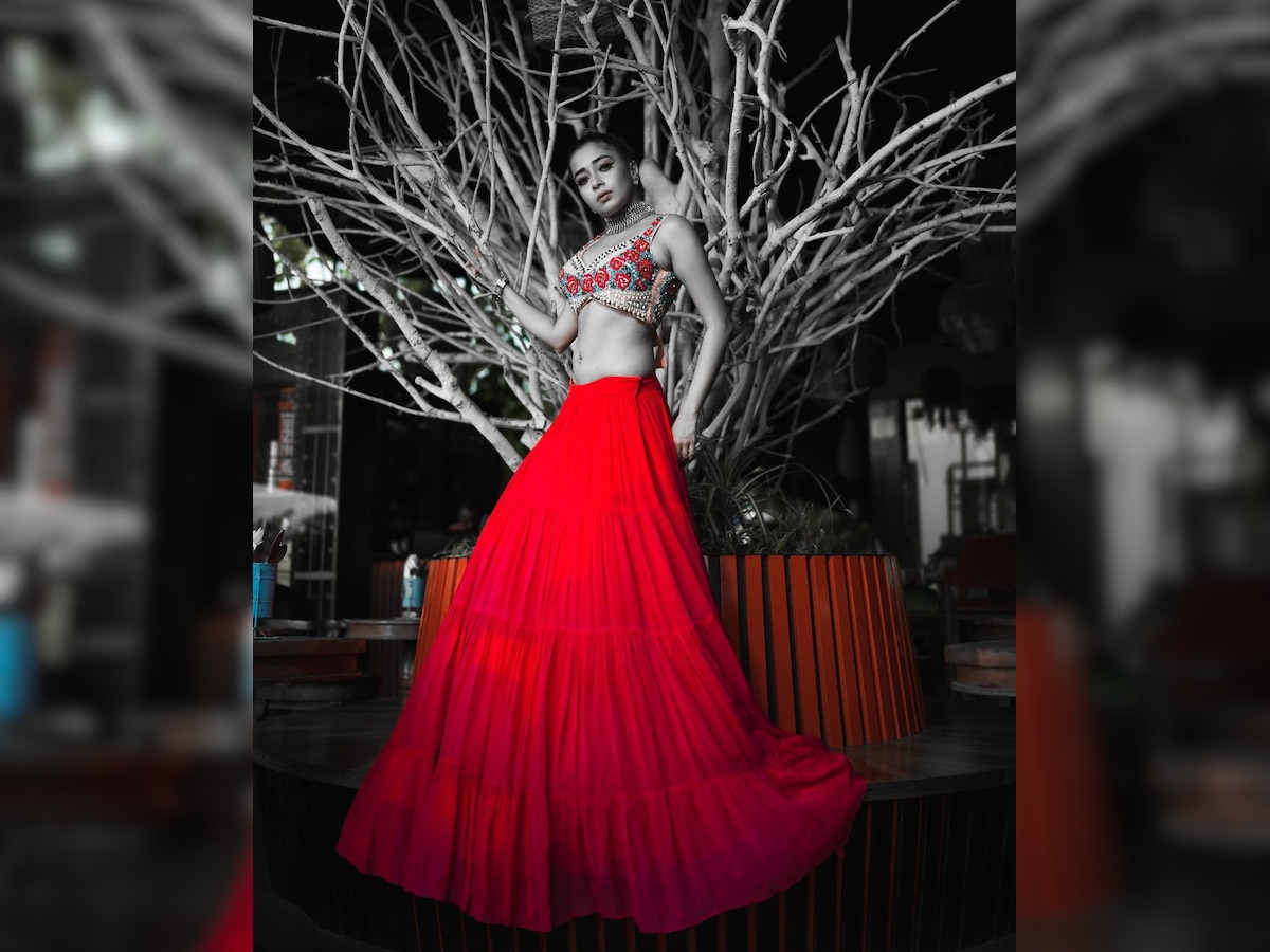 Tina Datta aka Uttaran Icha looks hot in red skirt eyes stuck on ...