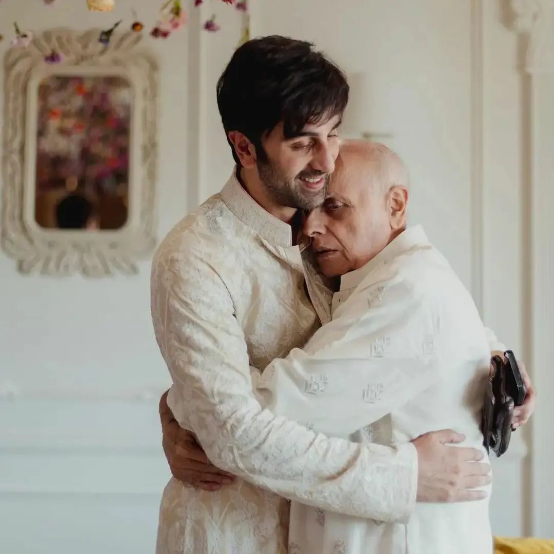 alia bhatt father mahesh bhatt gets emotional at daughter wedding ...