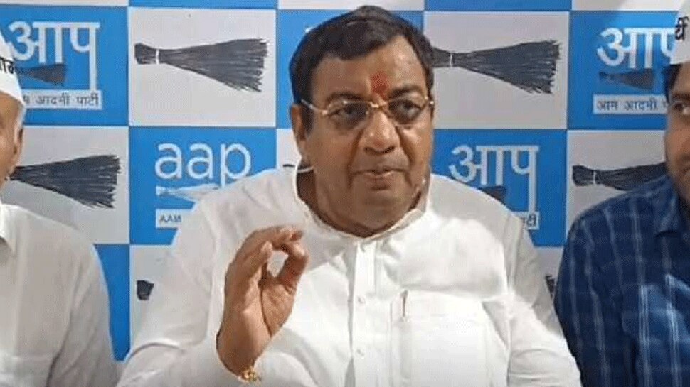 delhi police handed over aap there be peaceful atmosphere delhi sushil gupta nchr | दिल्ली पुलिस ...