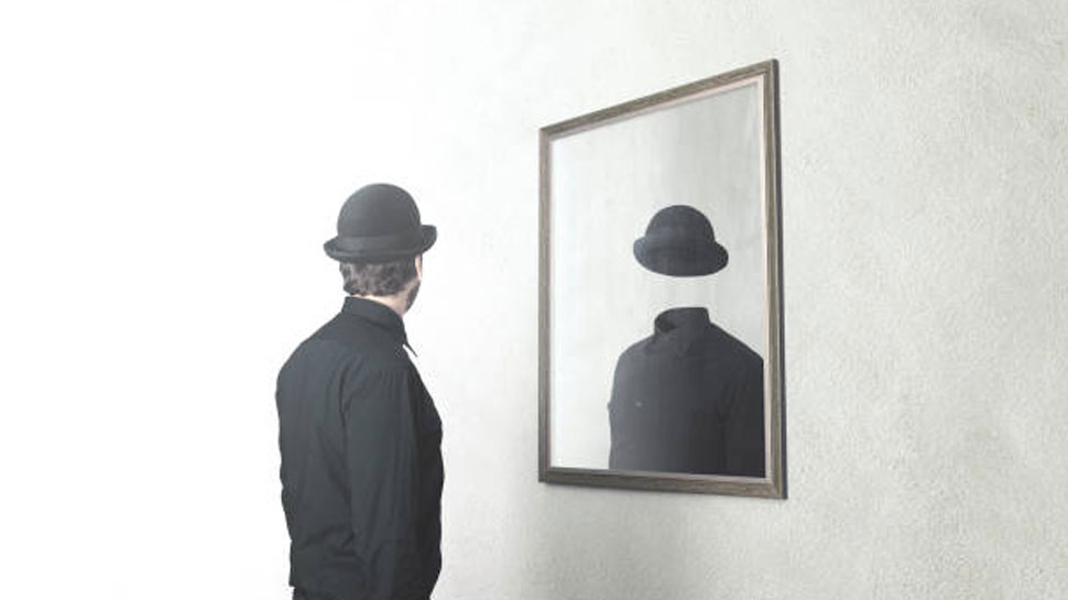 Learn how glass mirror was invented? Who first looked at himself in the ...