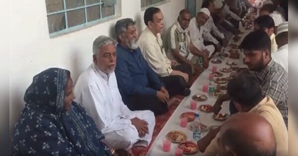 Roza Iftar was organized Rehana Riaz said there is no substitute for ...