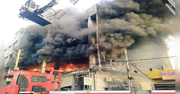 Delhi Mundka Tragedy No Fire License of Building who is owner Manish ...