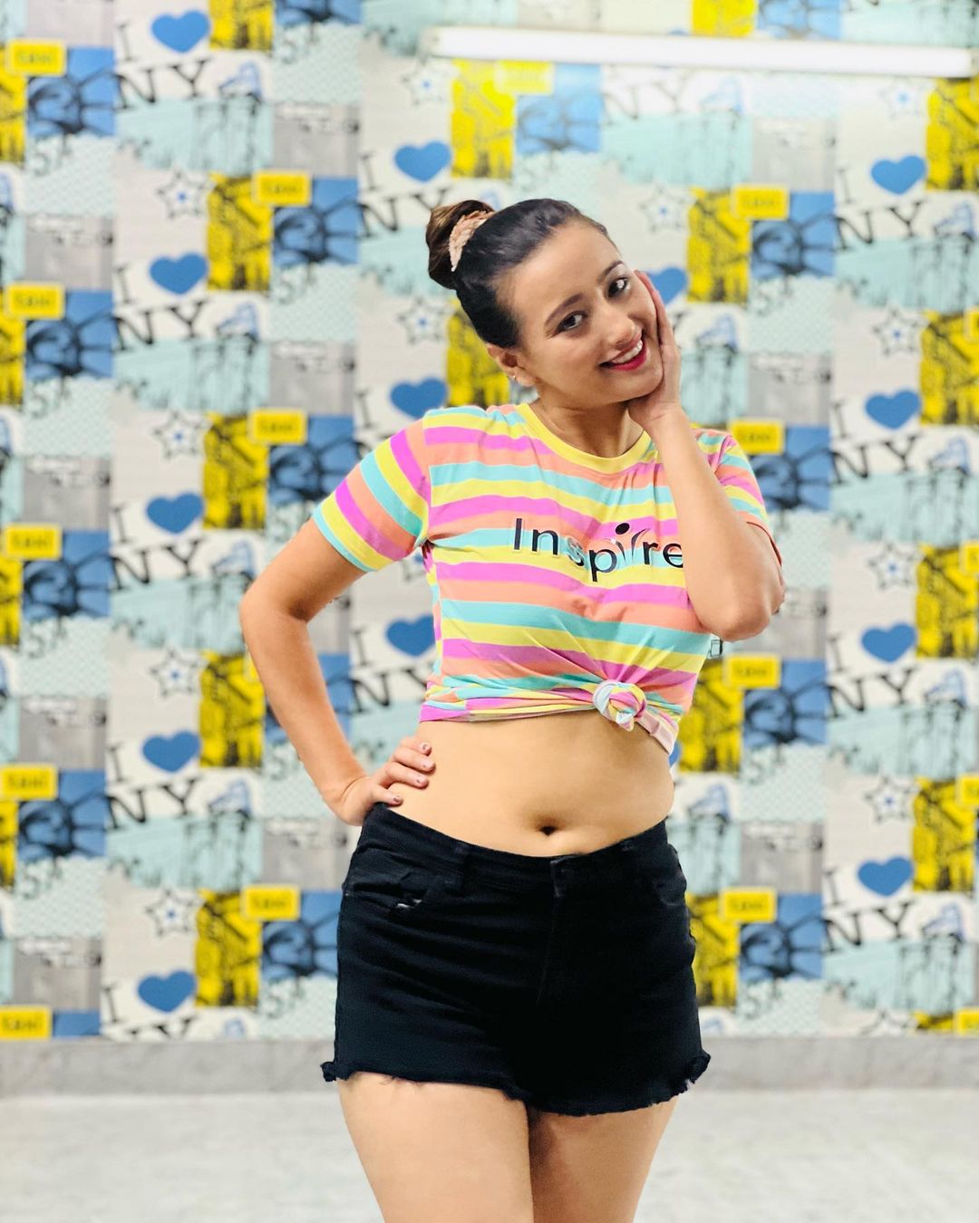 Sweta Mehra spread her beauty Fans injured due to her attitude htzs ...