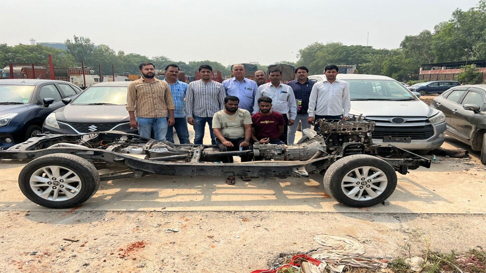 car thief delhi police arrests thieves more than 500 vehicles stolen ...