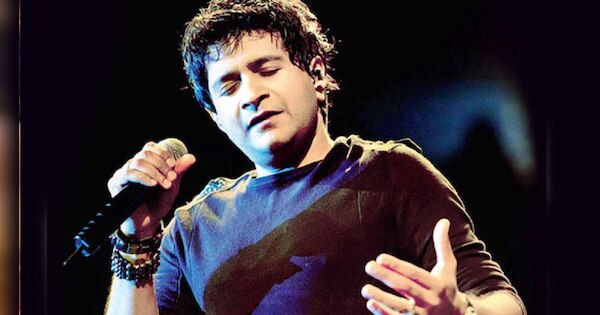 Bollywood Singer KK Biography, Age, Death, Full Name Krishnakumar ...