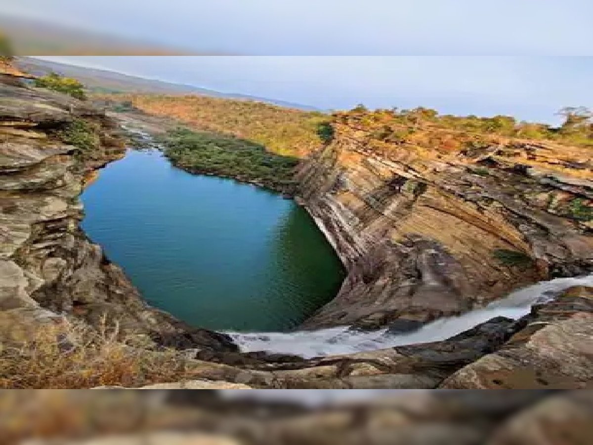 famous waterfalls in uttar pradesh lakhaniya Chuna Dari mukkha ...