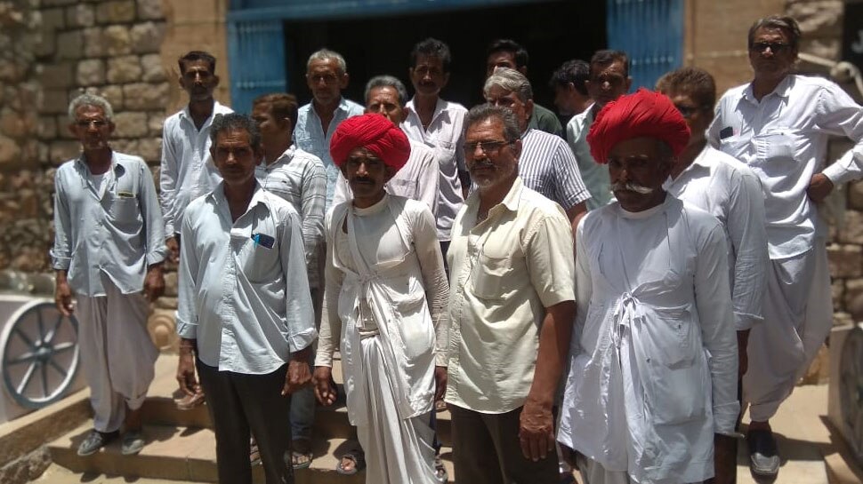 Villagers of Akoli submitted memorandum to ADM in the name of Collector ...