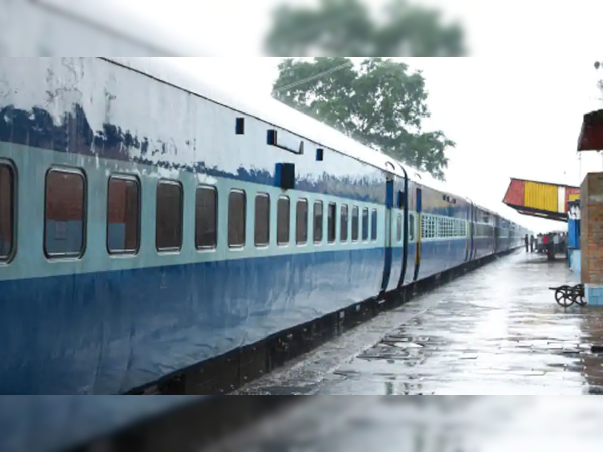 Know difference between 1st AC 2nd AC and 3rd AC coach train in Indian ...