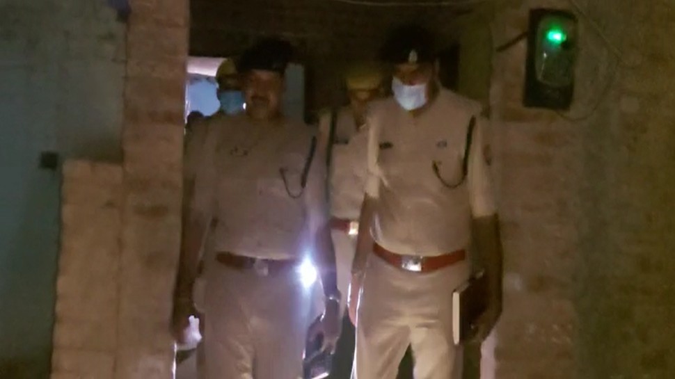 Sensation Spread Due To Double Murder In Badaun Dead Bodies Of Elderly