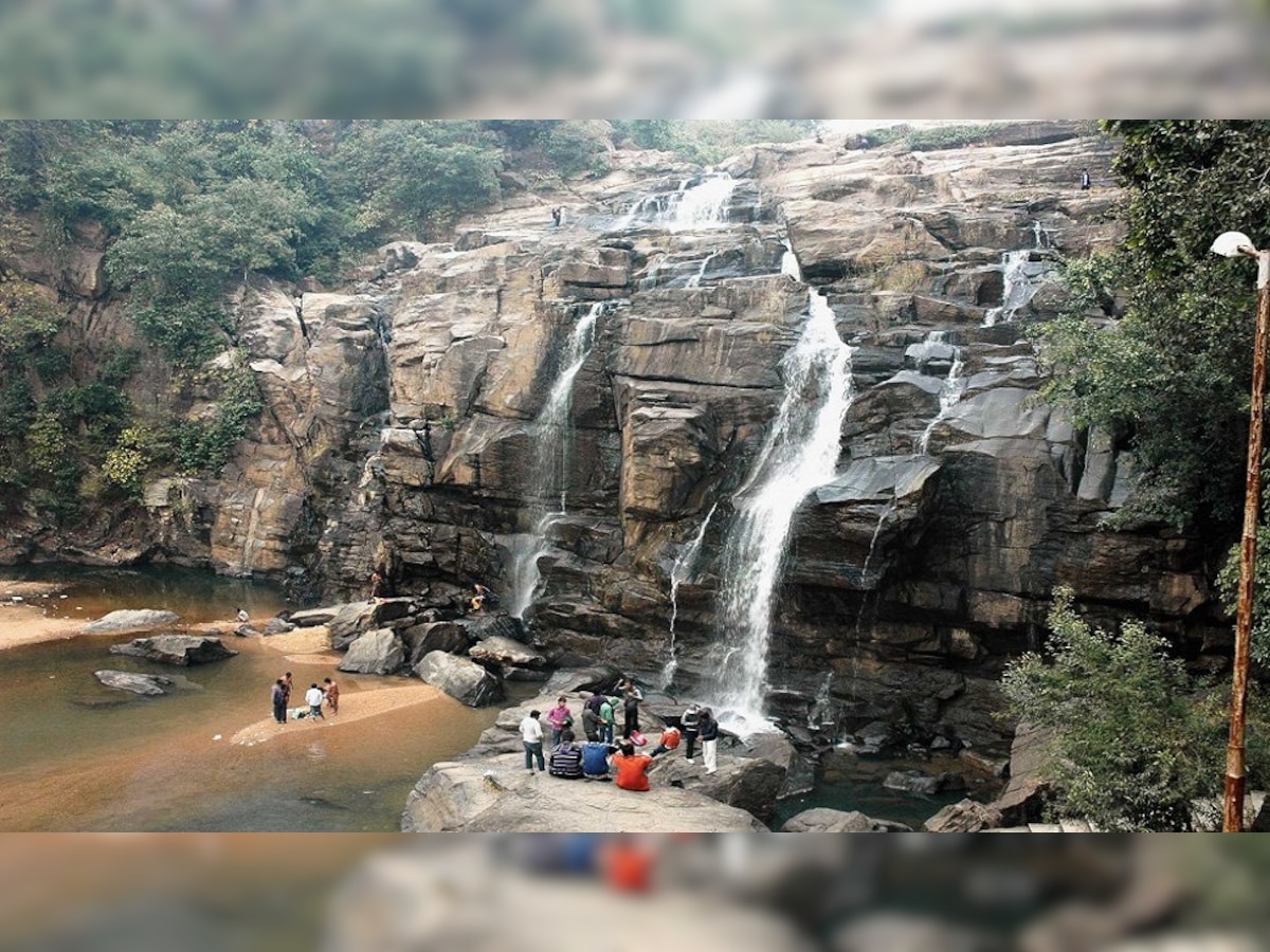 list of must visit waterfalls near ranchi |Waterfalls Near Ranchi: आप ...