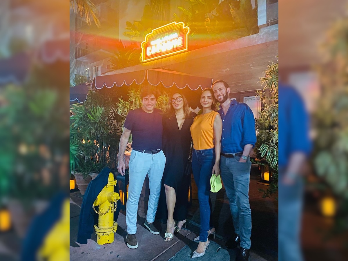 esha gupta intimate with boyfriend on beach touches private body parts ...