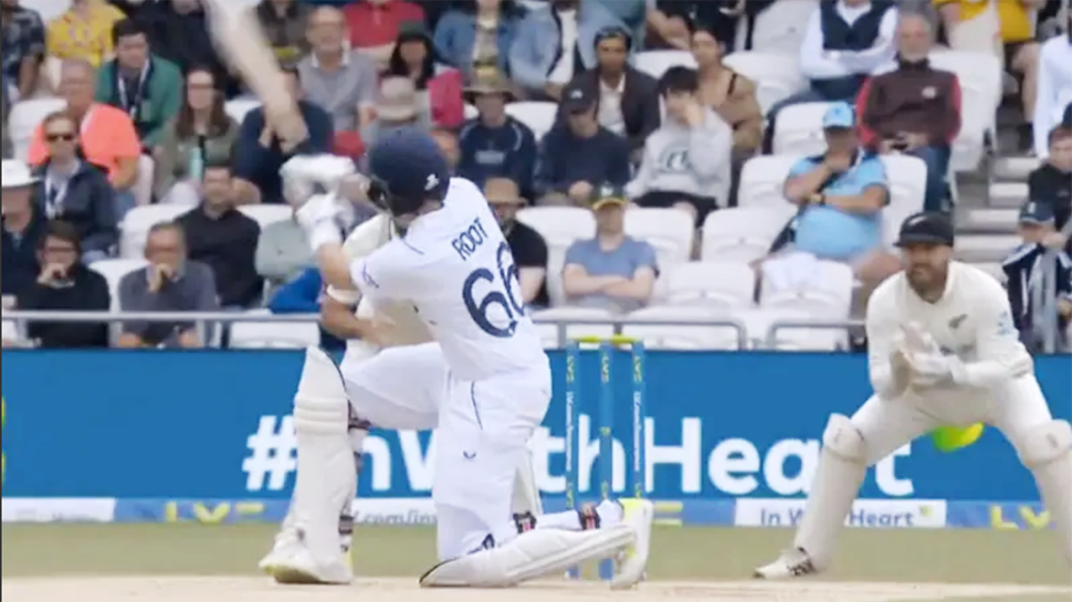 Joe Root reverse scoop shot video viral on social media cricket rules ...