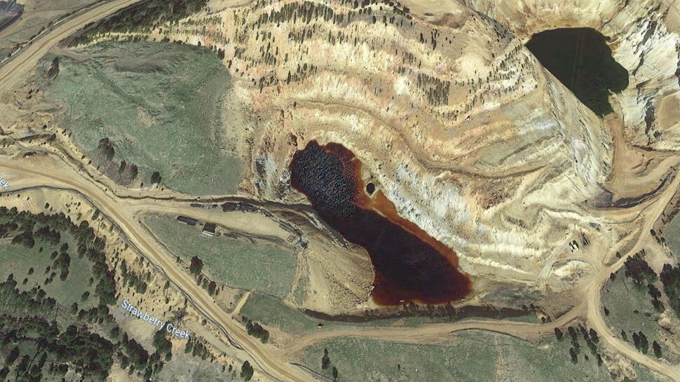 River of Blood red water river in south dakota in us state pictures ...