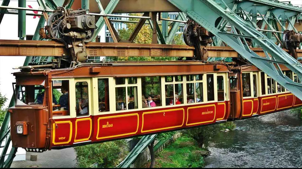 Suspension railway germany hanging train upside down train monorail ...