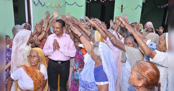 Moradabad Dr Arvind Kumar Goyal donated his property worth 600 crore ...