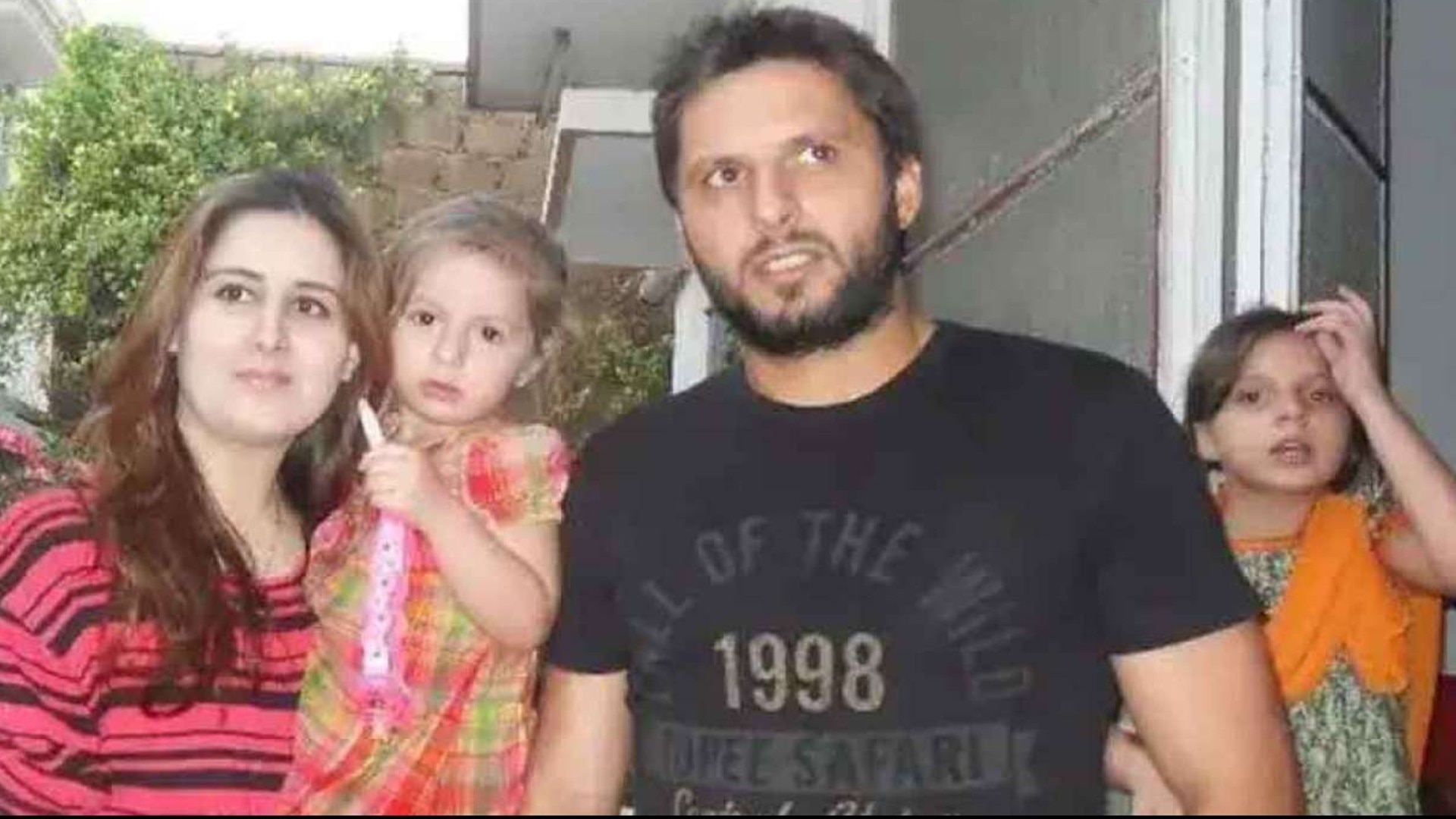 Shahid Afridi elder daughter Aqsa will married Shaheen Shah Afridi know ...