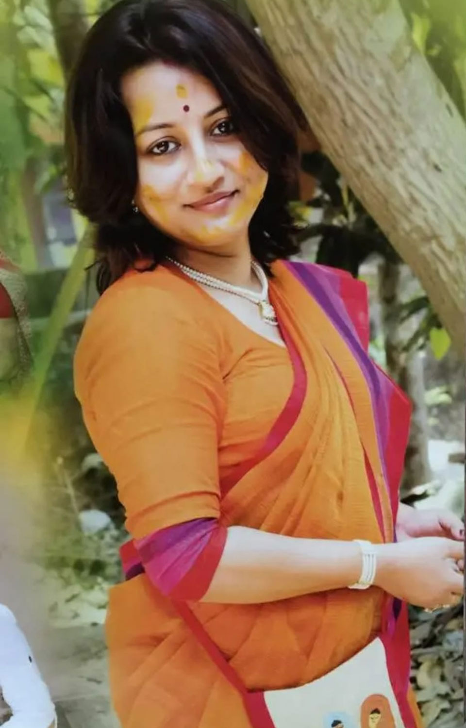 west Bengal SSC scam ed going to raid at monalisa das house Partha Chatterjee Arrested Arpita ...