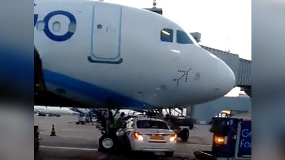 car about to hit Indigo plane major accident averted Shocking VIDEO ...