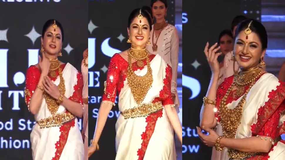 Bhagyashree ramp walk looks beautiful in traditional saree being ...