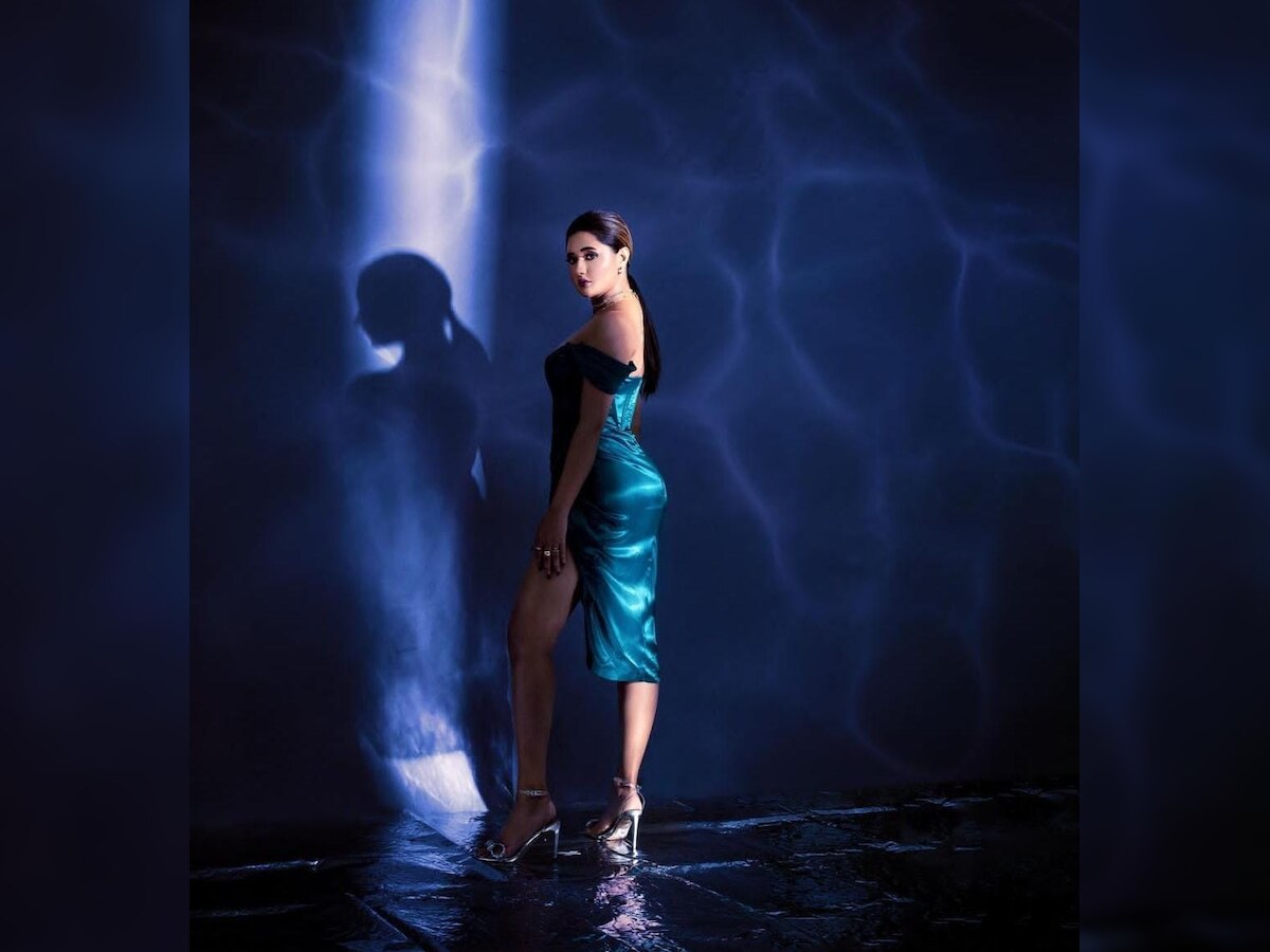 Rashami Desai hot ang bold looks photo viral in social media