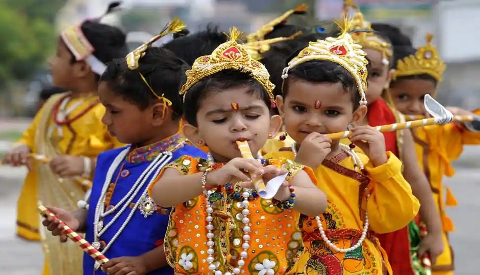 Krishna Janmashtami Dress Look Make your children like Laddu Gopal and ...