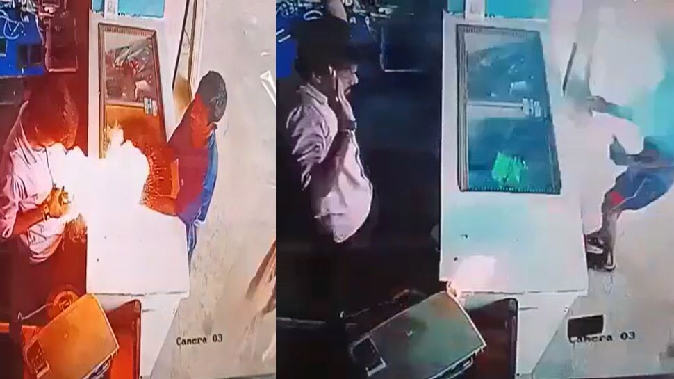 Xiaomi Smartphone Blast catches fire in repair shop as soon as phone ...