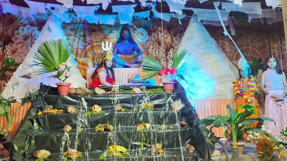 Shri Krishna Janmashtami Celebrated With Pomp And Crowd Of Devotees