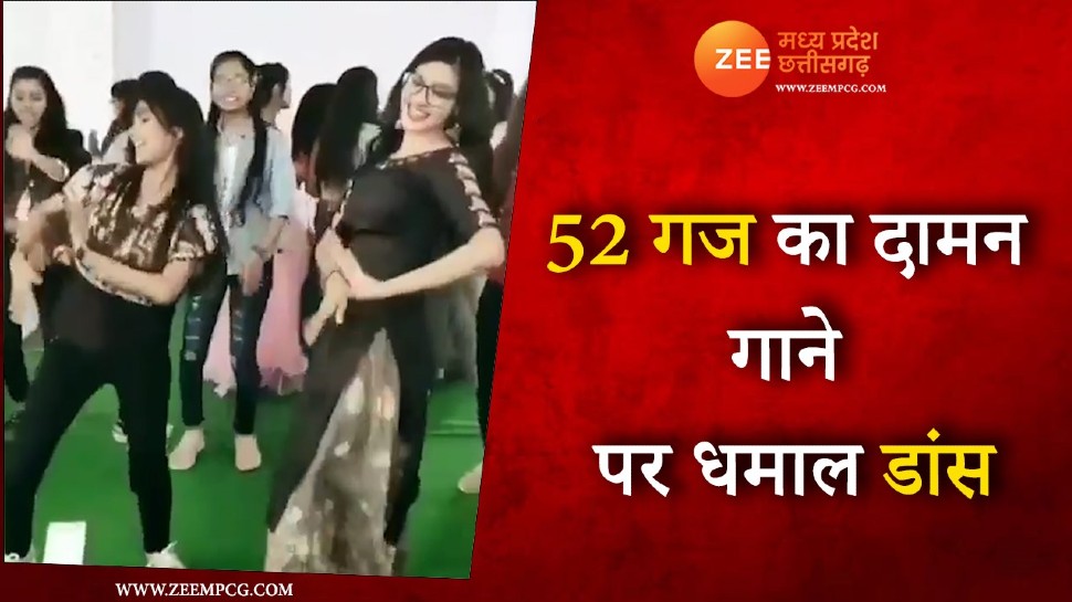 Girl Sizzling Dance On Haryanvi Song 52 Gaj Ka Daman Renuka Panwars