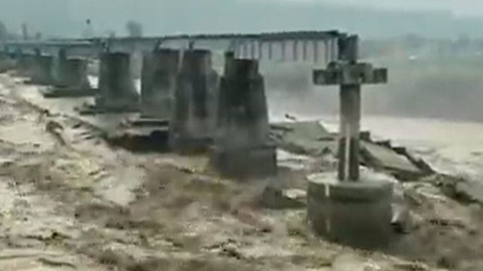 Flood impact Railway bridge washed away due to heavy flood Train ...
