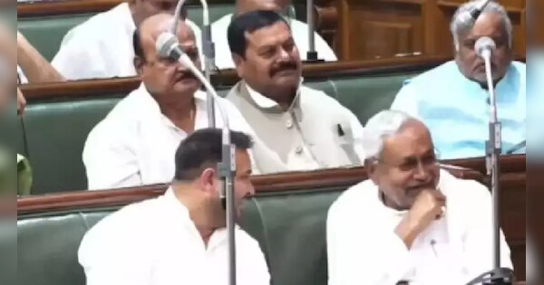 Nitish Kumar Floor Test Palturam, teeth in stomach .. BJP kept telling ...