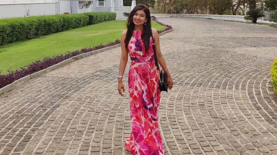 This Beautiful lady officer made her an IAS because of her Tenacity ...