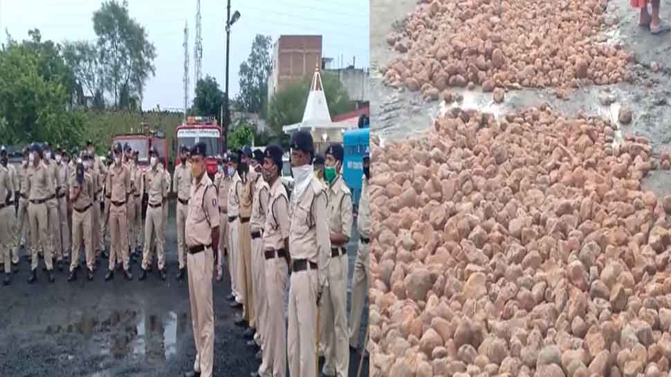 Gotmar mela in Pandhurna Chhindwara trow stones in front of police know ...