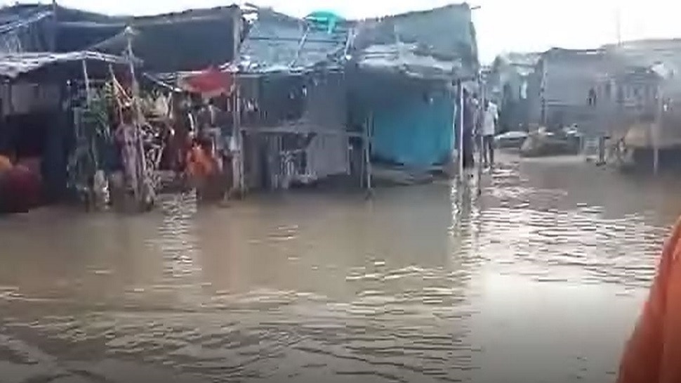 Flood alert due to Rising water Level of Ganga in Begusarai Bihar ...