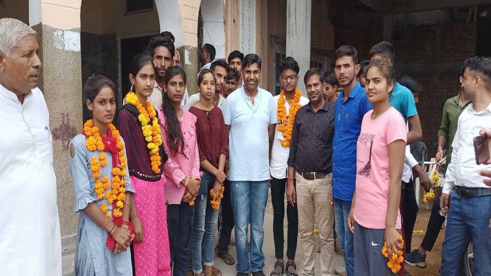 Neem Ka Thana Celebration of victory after result of student union ...