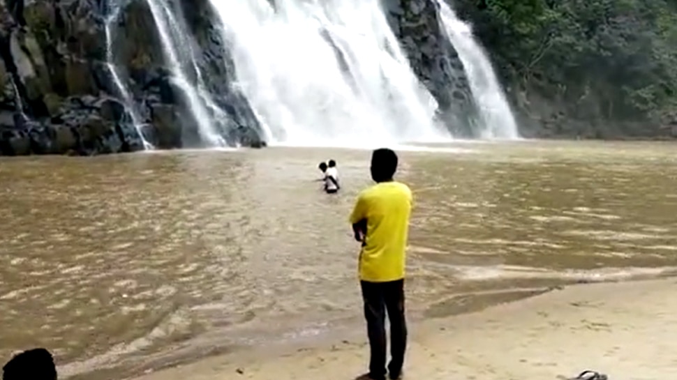 14 people picnic Ramdaha Waterfall seven drowned deep water korea mp cg ...