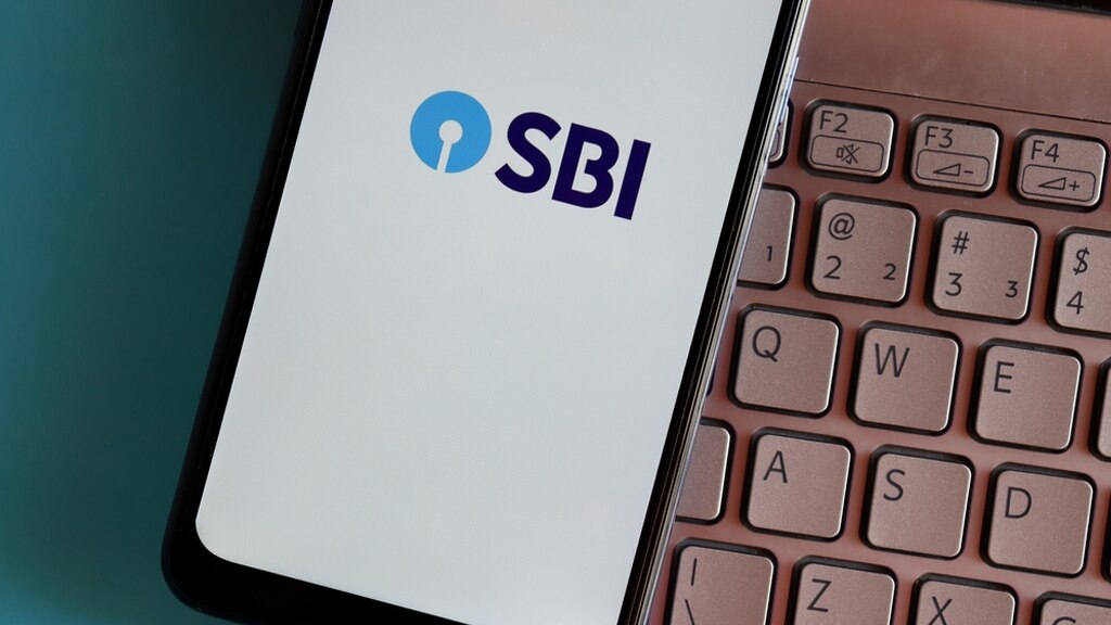 SBI WhatsApp Service Follow these steps to check SBI Bank account ...