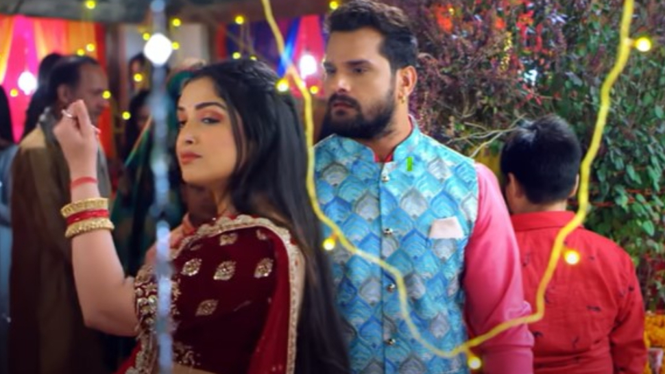 Superbold Amrapali Dubey Killer Dance Moves Melt Khesari Lal Yadav