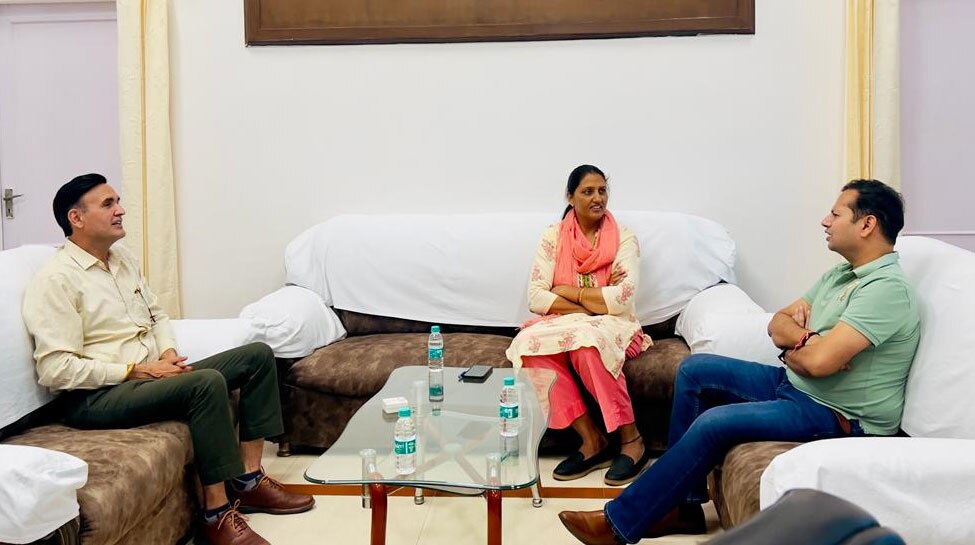 Vaibhav Gehlot met Dr. Krishna Poonia assured all possible help in the ...