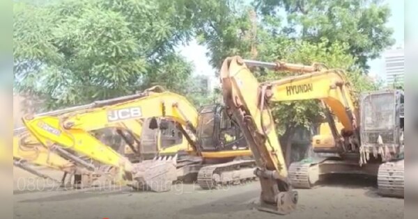 Nuh mining mafia stone pelting on police team one injured three ...
