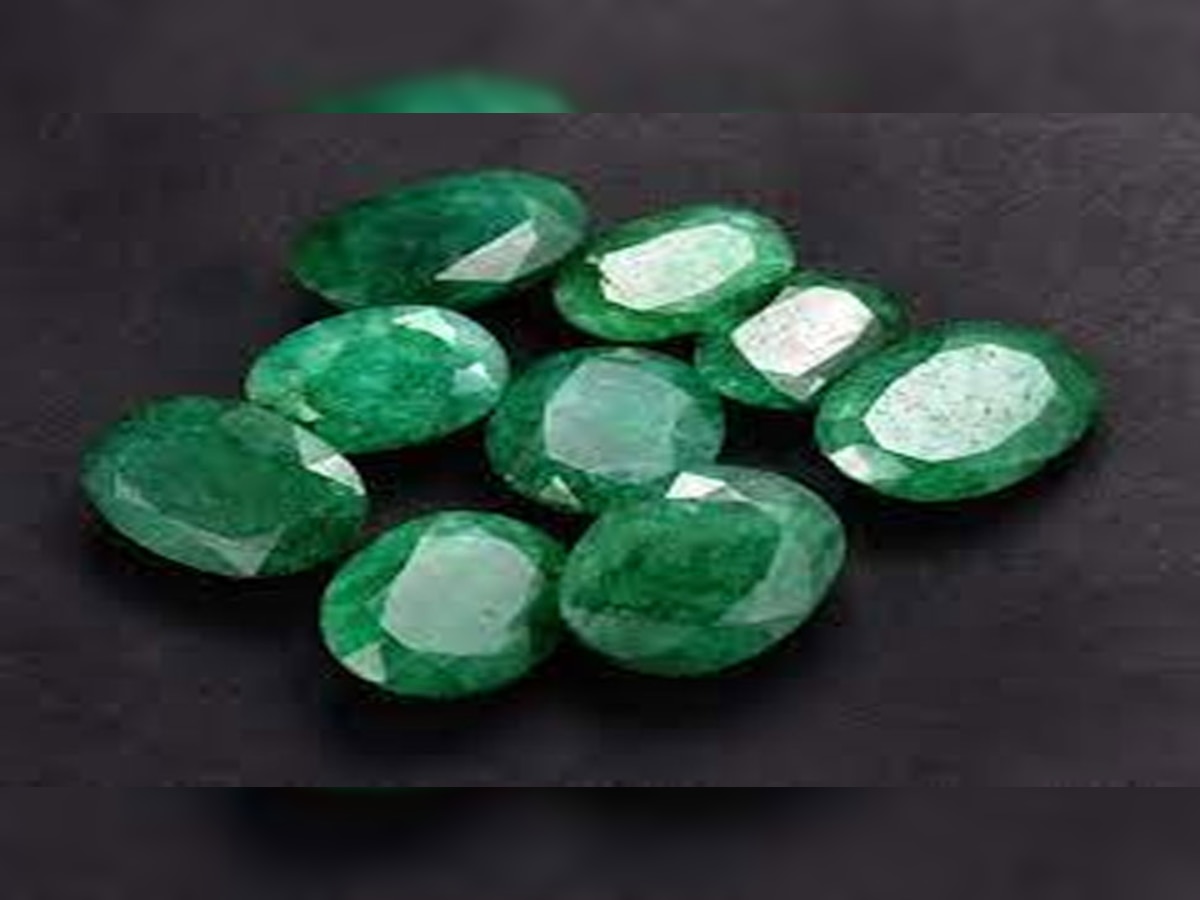 emerald gemstone benefits tremendous progress success in job and ...