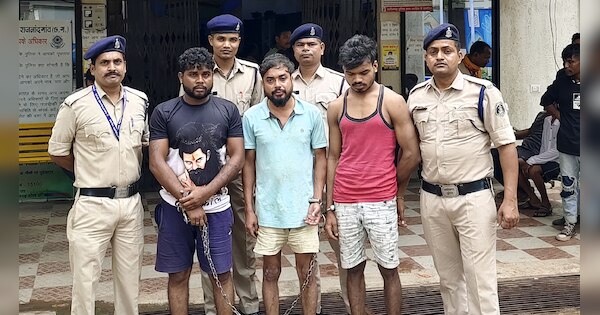 minor gang-raped three friends lift drink out rajnandgaon cg ssmp | ल ...